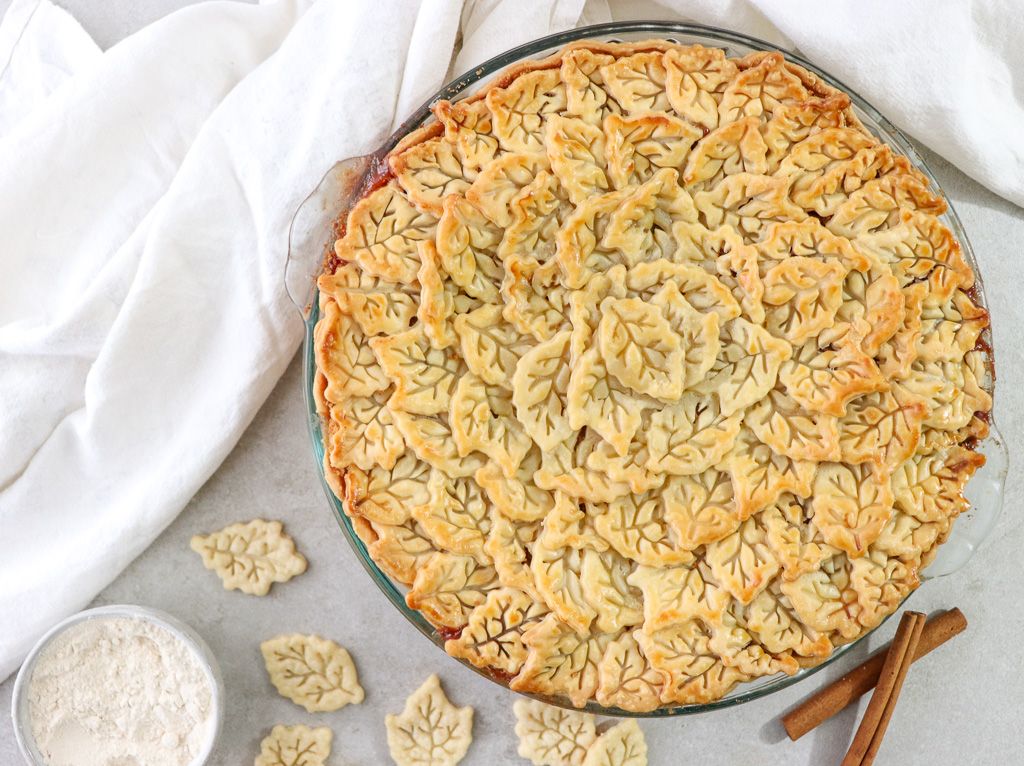 Apple Pie w/ Decorative Leaf Crust - Brunch With The Brittains